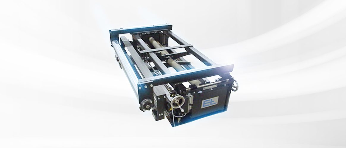 Half Width X-Pander spreading system with skew rollers